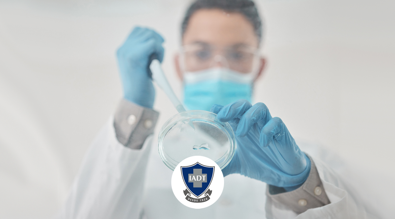 Laboratorio de Bacteriología, Micología e Infectología en el IADT ...